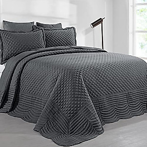 HOMBYS Oversized King Quilt Set 128x 120 with Shams, 3 Pieces Soft Lightweight Coverlet Bedspread for California King and King Bed, All Season Bedding Cover, Grey