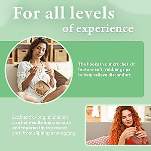 BeCraftee Crochet Hooks Kit - 12 Piece Set Extra-Long Crocheting Needles with Soft, Ergonomic Rubber Grips and 12 Hook Sizes - Knitting & Crochet Supplies for Beginners, Comfortable/Easy to Use