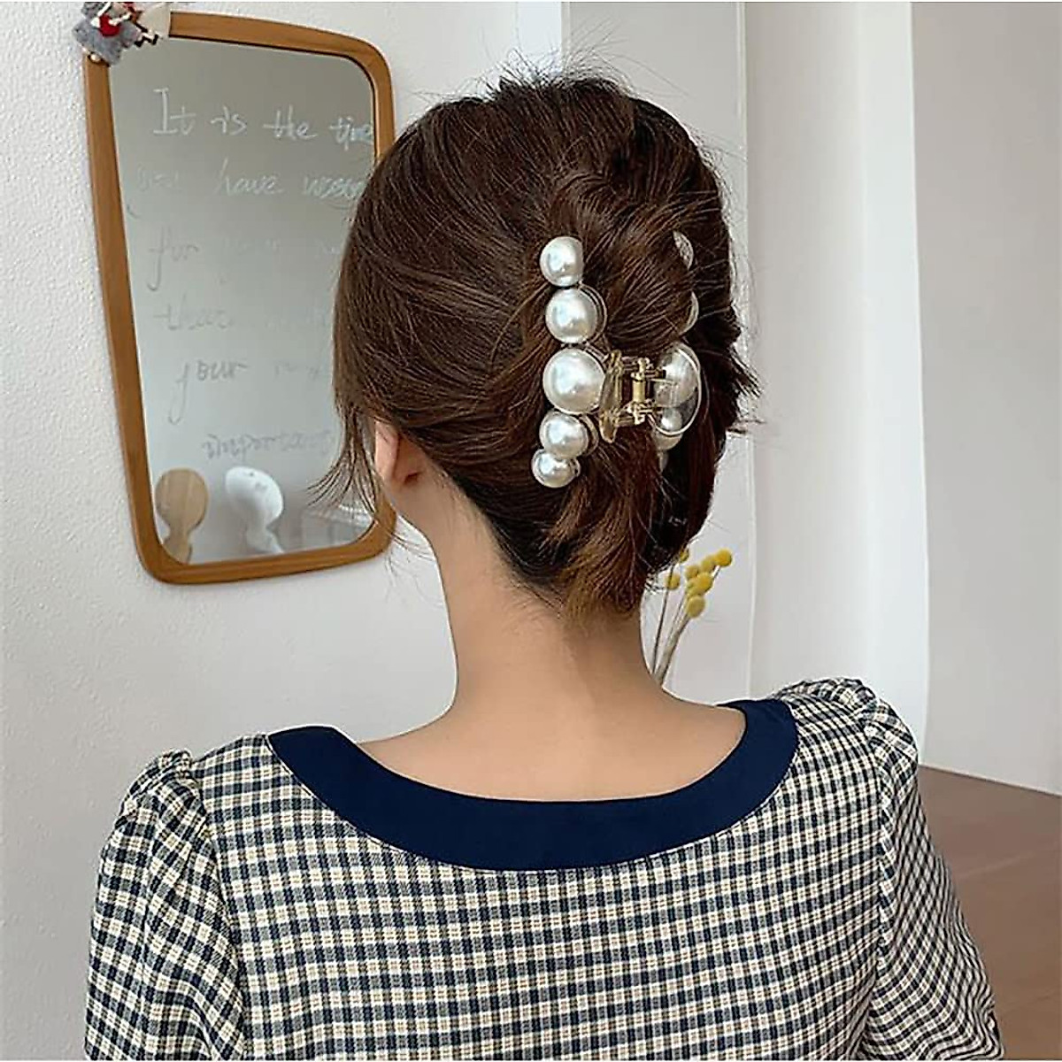 AIUPUOC Elegant Big Pearl Hair Clip - White Big Size Acrylic Hairpin Hair Crab Barrettes Hair Accessories for Women - 1Pcs