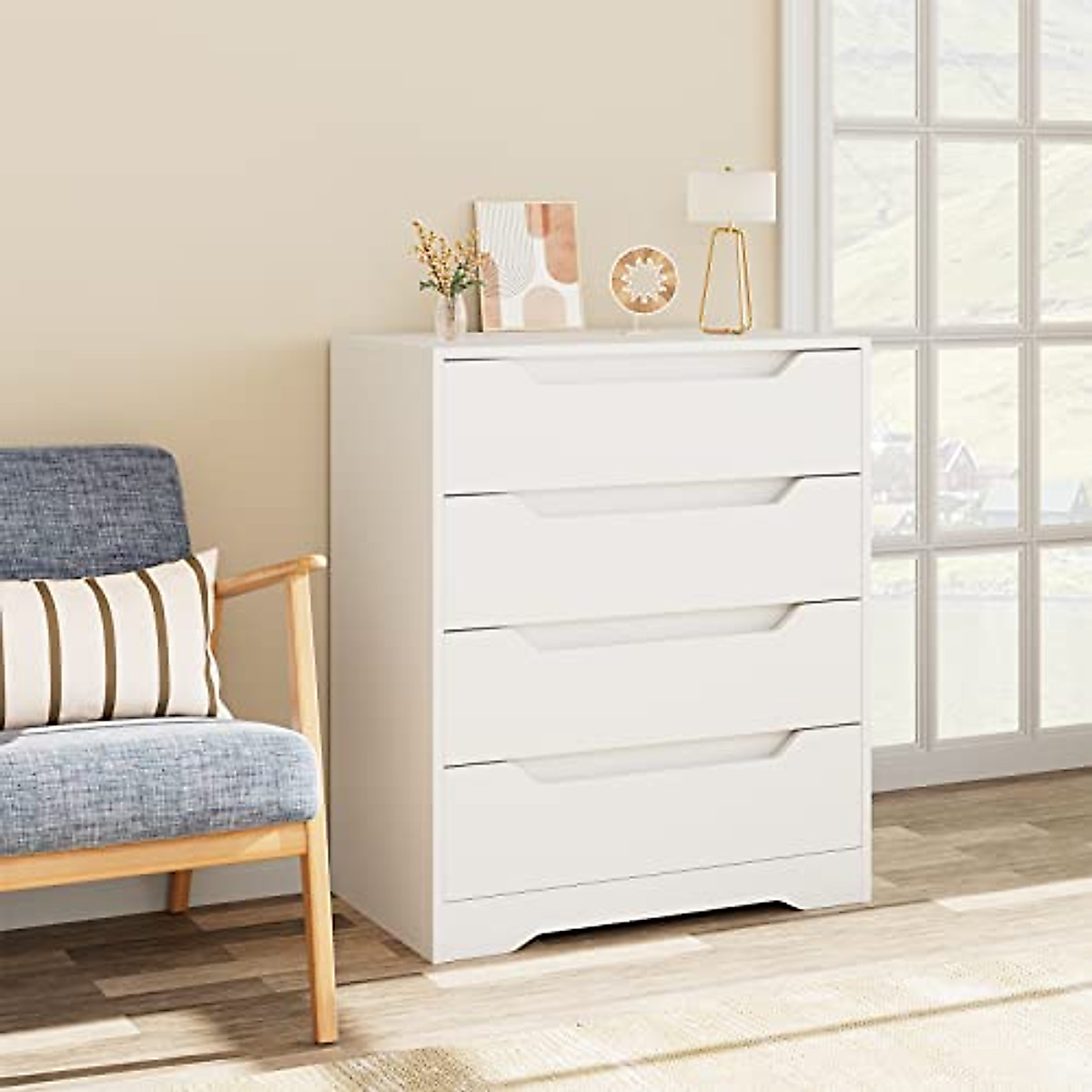 HOSTACK Modern 4 Drawer Dresser, Chest of Drawers with Storage, Wood Storage Chest Organizers with Cut-Out Handles, Accent Storage Cabinet for Living Room, Entryway, Hallway, White