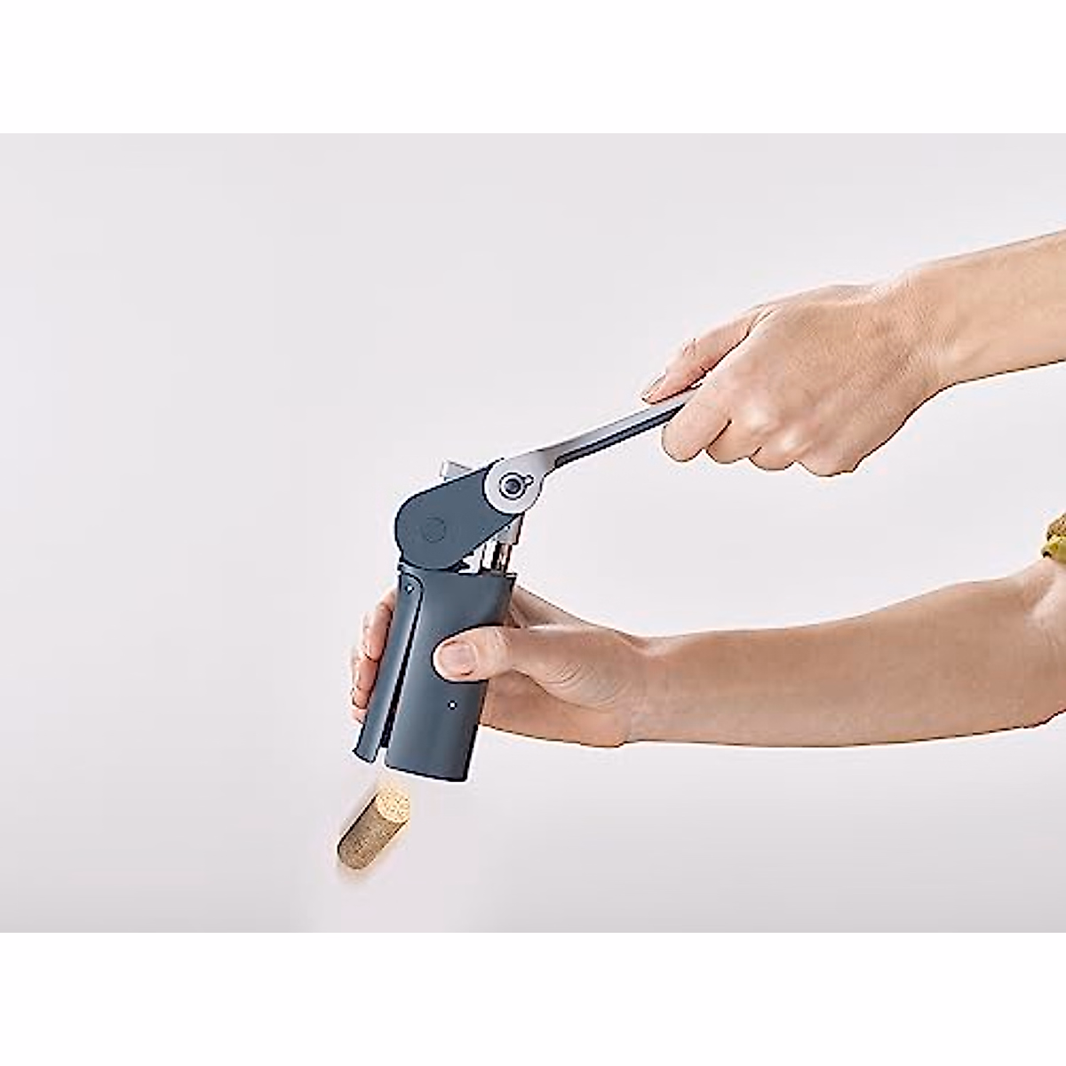 Joseph Joseph BarWise Compact Folding Lever Corkscrew Wine Opener with Foil Cutter, One-Size, Blue