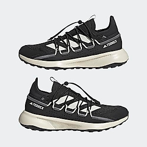 adidas Women's Terrex Voyager 21 Sneaker, Black/Chalk White/Grey, 10.5