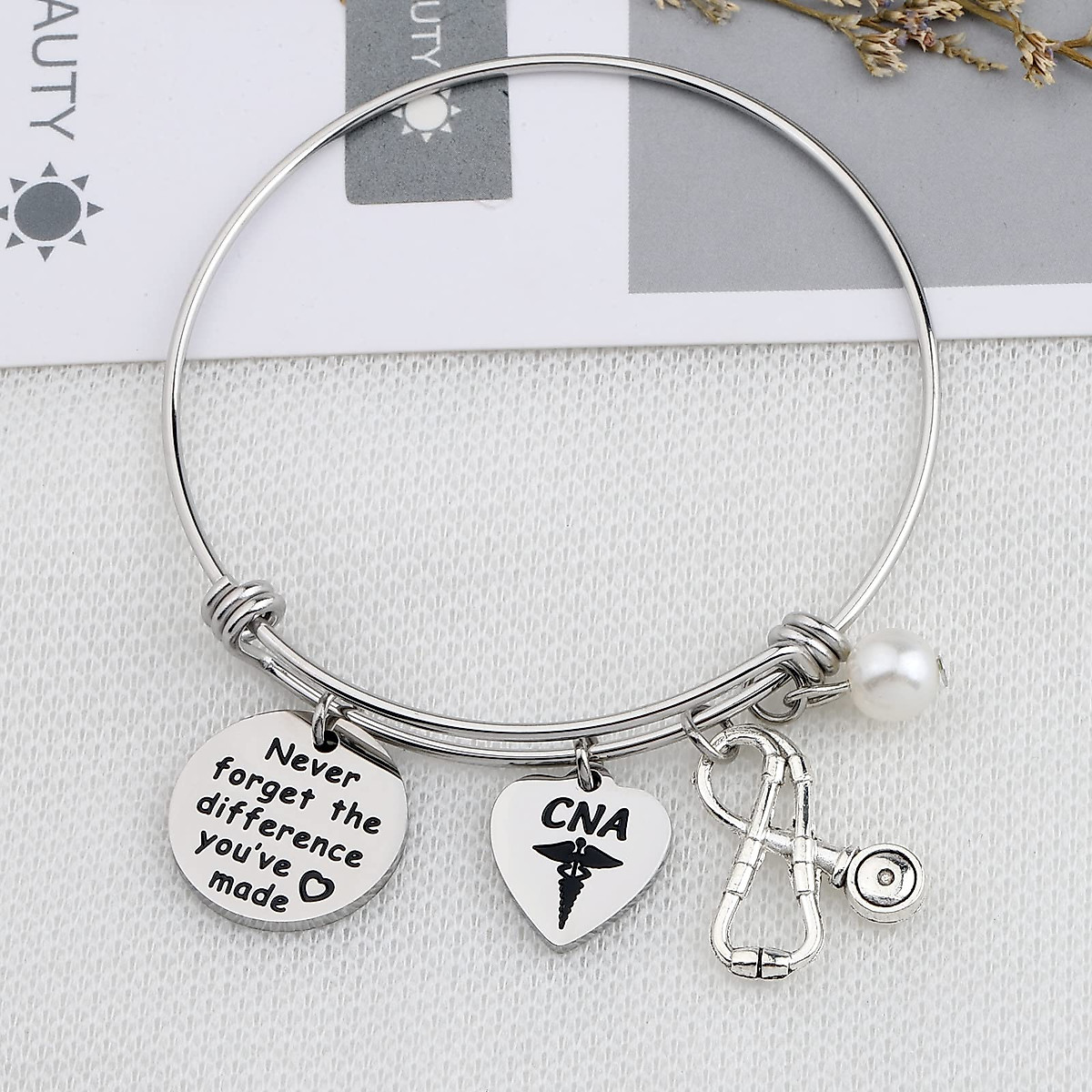 WSNANG CNA Bracelet Certified Nursing Assistant Gift Nursing School Graduation Gift Never Forget The Difference You've Made Bracelet (CNA Difference BR)