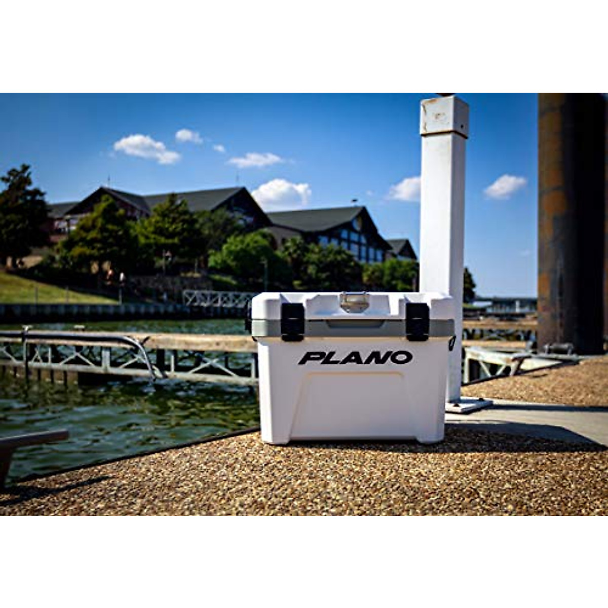 Plano Frost Cooler 14-Quart Capacity | Heavy-Duty Insulated Cooler Keeps Ice Up to 5 Days | For Tailgating, Camping and Outdoor Activities