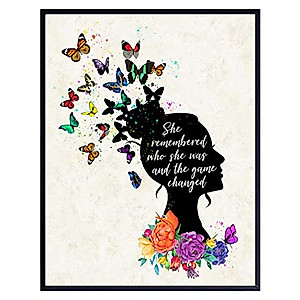 She Remembered Who She Was and The Game Changed Wall Art Poster 11x14 - Uplifting Inspirational Positive Quotes - Motivational Encouragement Gifts for Women, Girls Room, Bedroom - Butterfly Wall Decor
