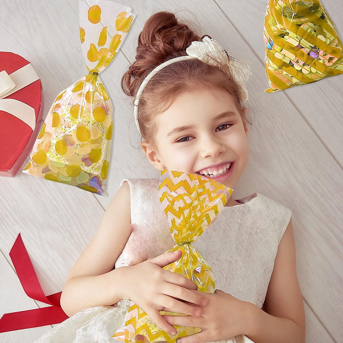 Aneco 100 Pack Gold Cellophane Bags Plastic Candy Bags Gift Bags Goodie Bags with Twist Ties for Valentine, Birthday, Gift Cookie Snack Packing Party Favor Supplies