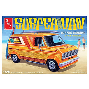 Round 2 1977 Ford Surfer Van 2T (AMT1229M)