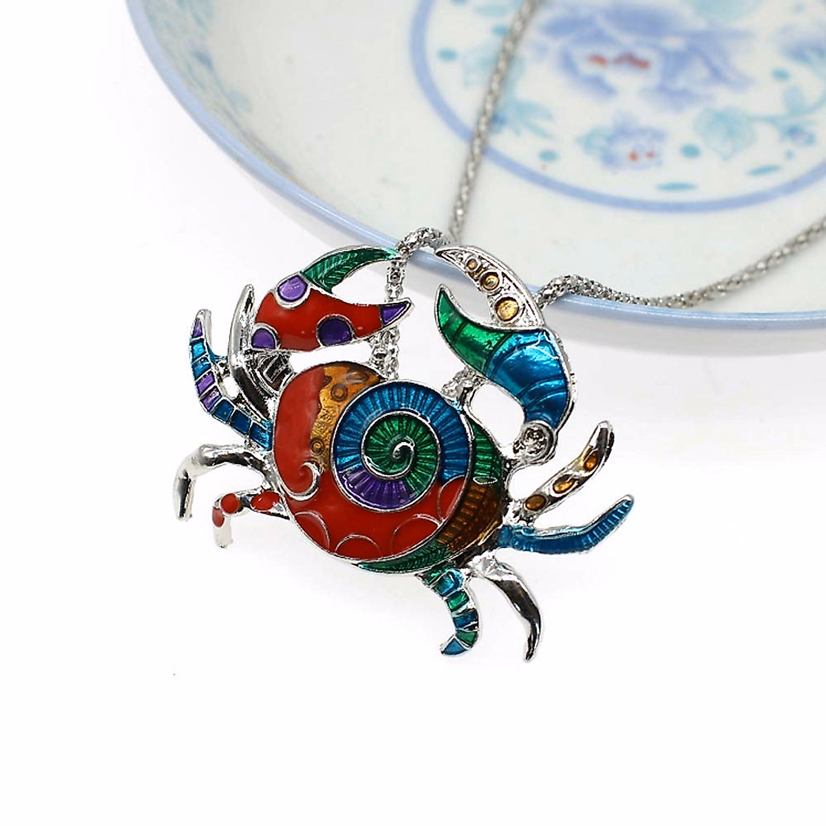 HSQYJ Charm Colorful Enamel Sea Animal Necklace Silver Tone Cute Enamel Choker Sea Crab Fashionable Necklaces for Women Unique Jewelry Gift and Souvenir