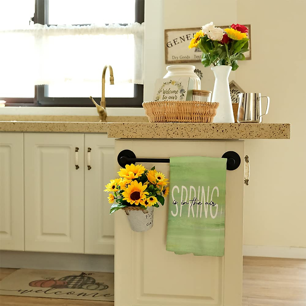 Spring Kitchen Towels for Spring Decor Flower Leaves Dish Towels 18x26 Inch Ultra Absorbent Bar Drying Cloth Spring is in the air Sign Hand Towel for Kitchen Bathroom Party Home Decorations Set of 2