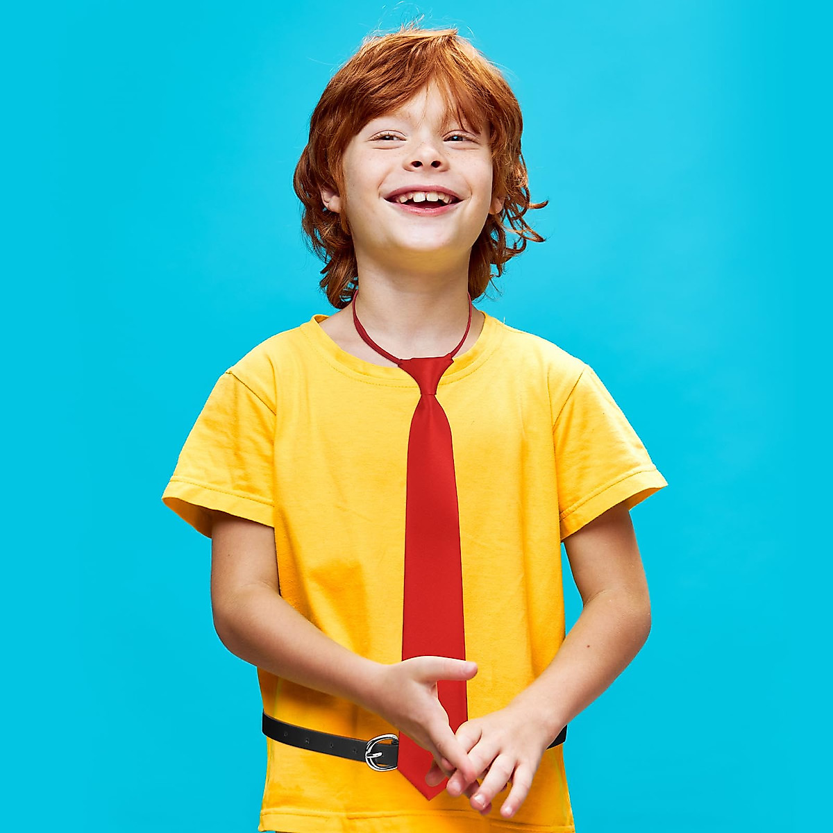 Xtinmee 3 Pcs Halloween Costume Set for Adult Men - Yellow Square Costume Accessories Set with Red Necktie, 3 Stripes Sports Soccer Team Socks, Black Belt for Sponge Cosplay