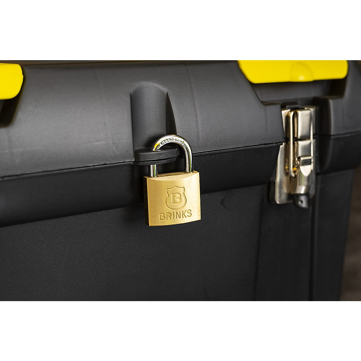 BRINKS - 40mm Solid Brass Keyed Padlock with 7/8” Shackle Clearance, 4-Pack - Chrome Plated with Hardened Steel Shackle, (171-40401)