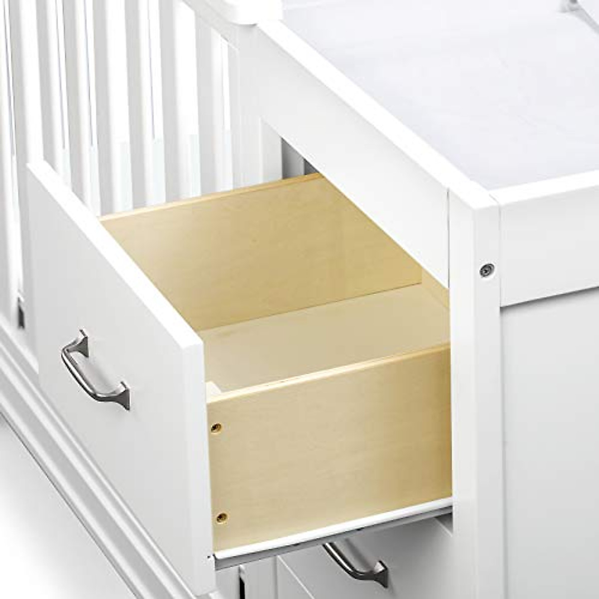 DaVinci Charlie 4-in-1 Convertible Mini Crib and Changer Combo in White, Greenguard Gold Certified