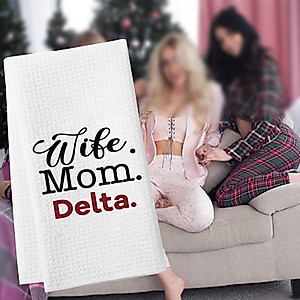 LEVLO Sorority Kitchen Towel DST Sorority Gift Wife Mom Tea Towels Sorority Waffle Weave Kitchen Decor Dish Towels (Wife Mom)