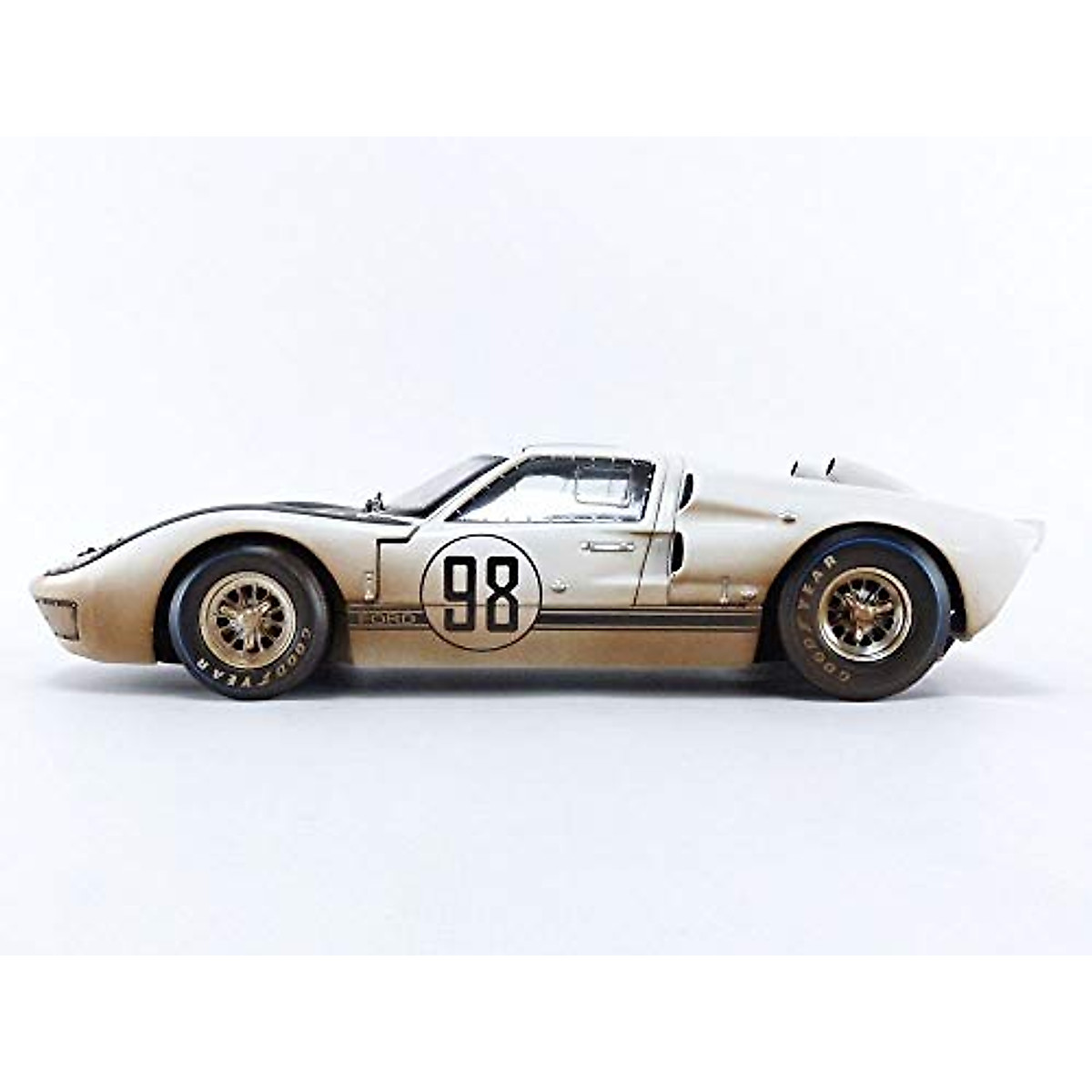 1966 Ford GT-40 MK II #98 White with Black Hood After Race (Dirty Version) 1/18 Diecast Model Car by Shelby Collectibles SC432