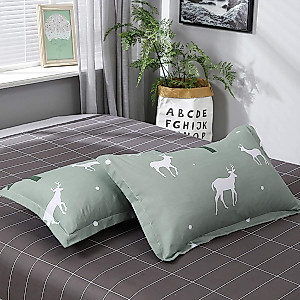Omelas Kids Sage Green Duvet Cover Set Queen Size Christmas Cartoon Animal Elk Deer Tree Printed Bedding with Black Rectangle Plaid 3 Pieces Soft Microfiber Comforter Cover for Girls Boys (SLXL,Q)