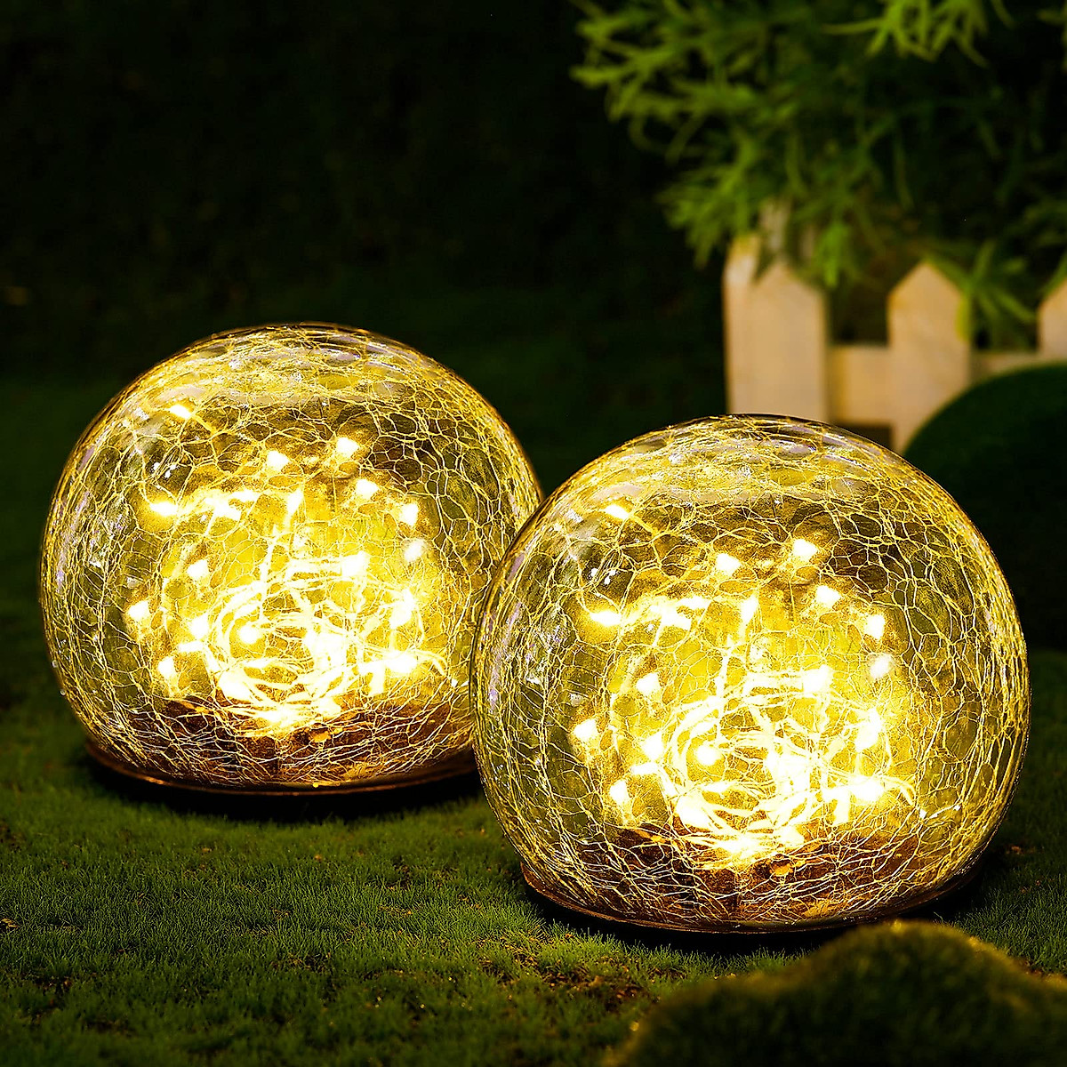 Solar Lights Outdoor Garden Decor Glass Solar Gazing Globe Light Balls Powered Waterproof, LED Globe Lights,Outside Decor for Lawn Patio Yard Pathway Christmas Garden Decor (2 Pieces,4 Inch)