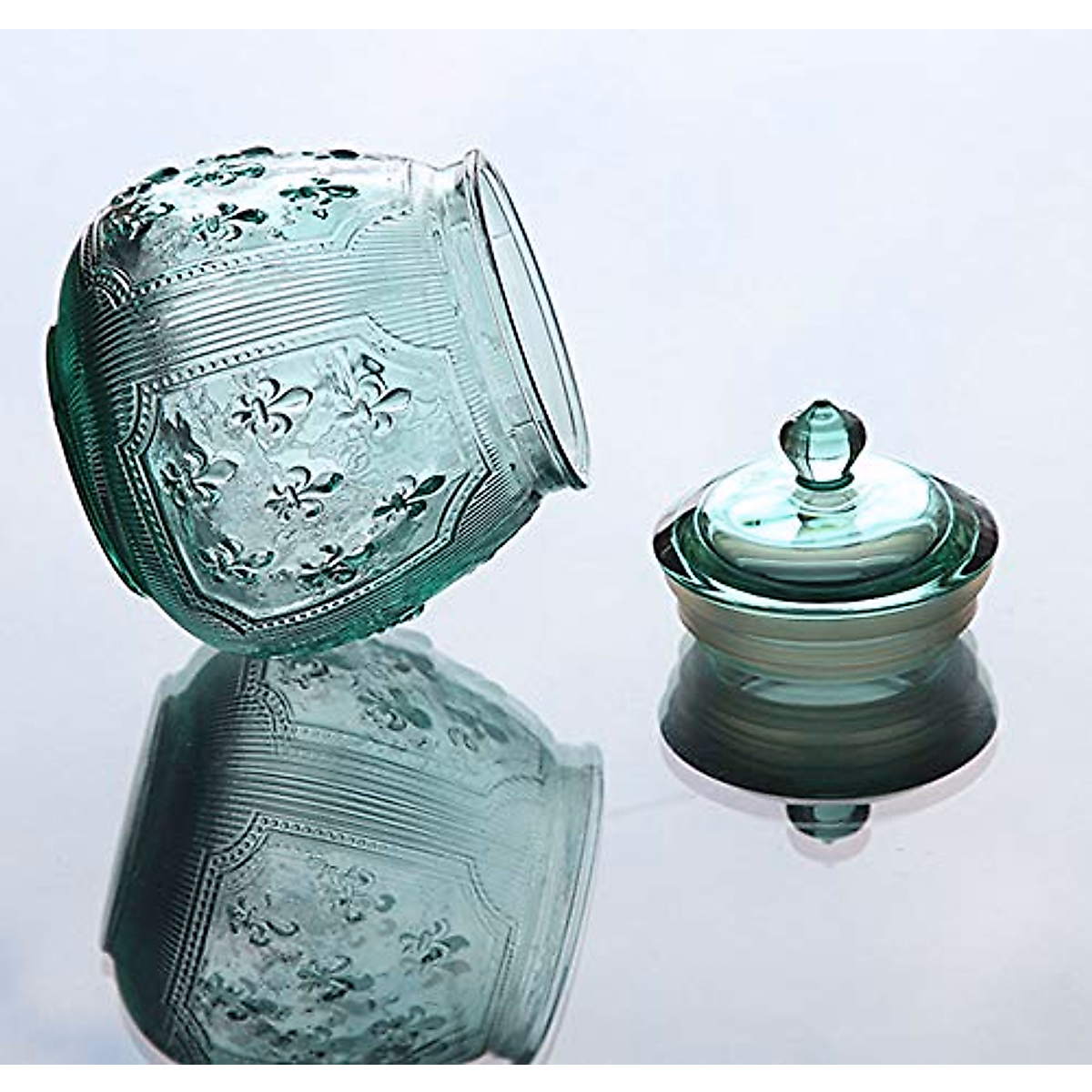 Vintage Relief Crystal Glass Candy Dish Snack Jar with Seal Lid,Wedding Candy Jar