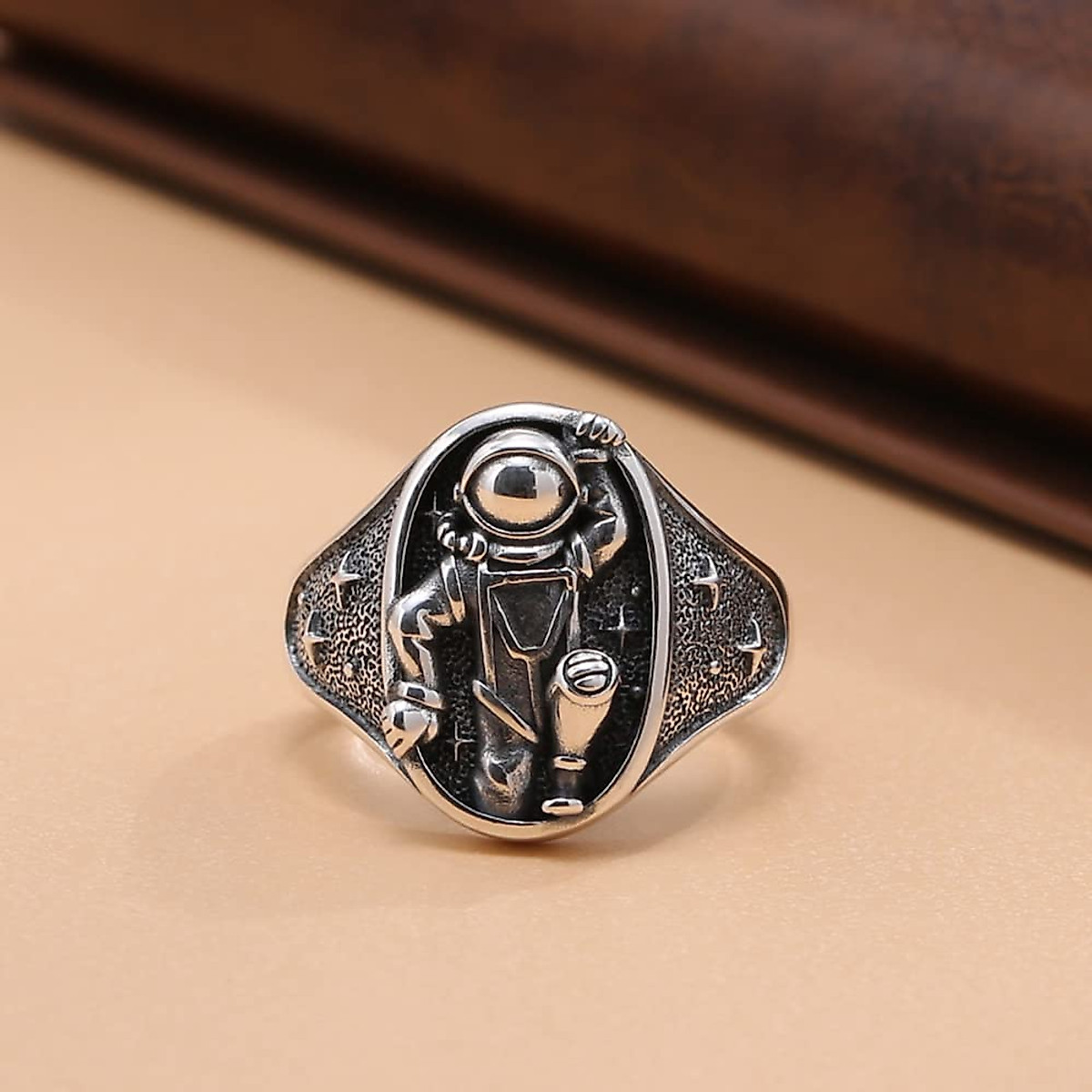 Vintage Astronaut Open Statement Rings for Men Women S925 Sterling Silver Plated Unique Romantic Engagement Wedding Planet Star Spaceship Universe Adjustable Ring Fashion Promise Jewelry Gift for Valentine's Day Anniversary Xmas Bff (Oval)