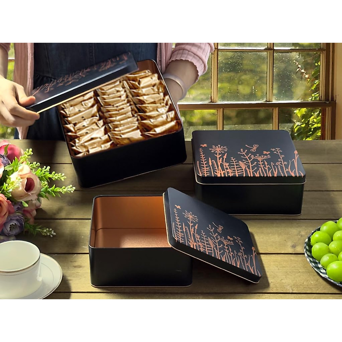 PHILPETY Decorative Storage Box Rural Tin Gift Box Tinplate Candy Cookie Box Square Candy Storage Containers with Lids for Chocolate Candy Tea Coffee Cosmetics Jewelry Photos Gift Case 3Pcs
