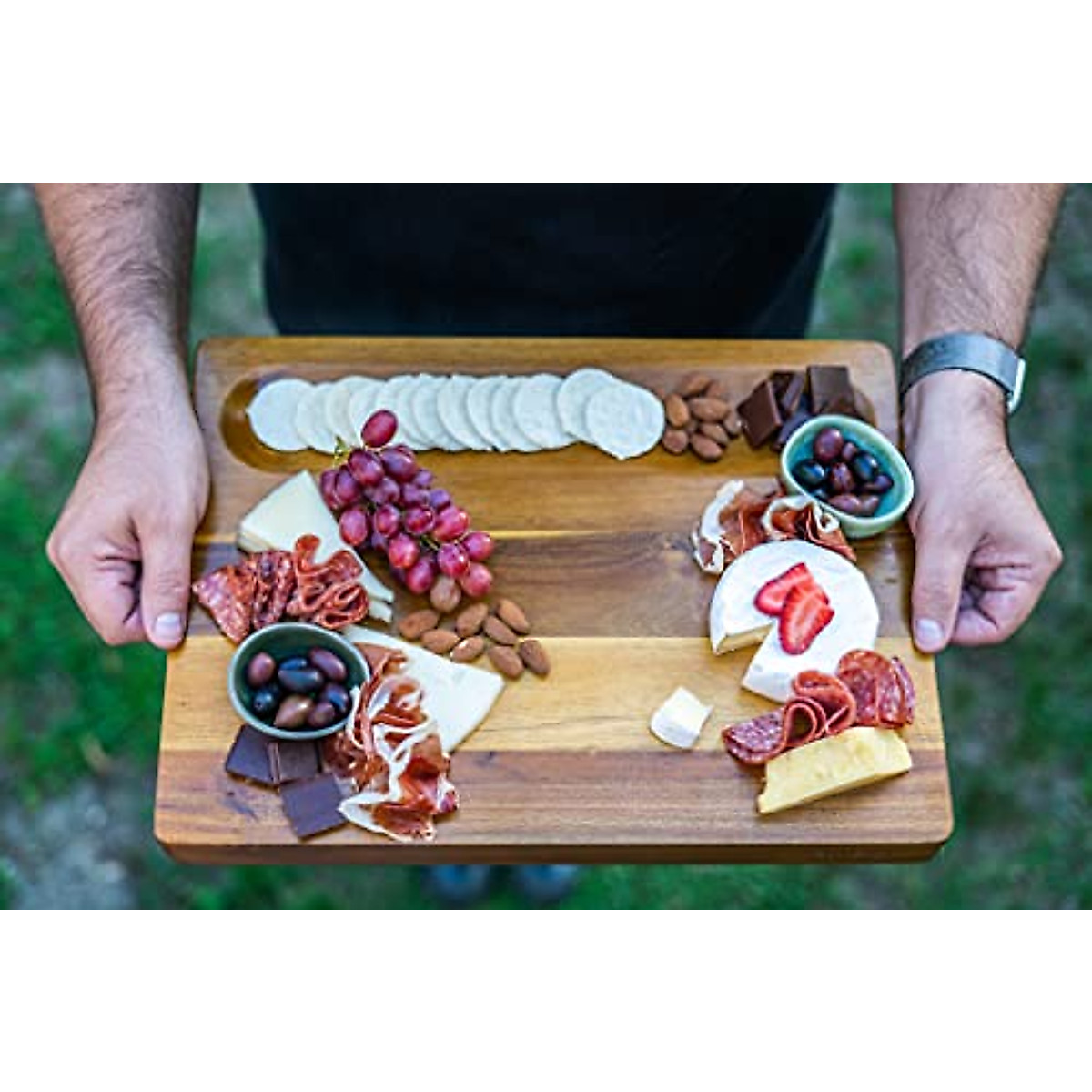 Viavel Large Acacia Wooden Cutting Board - Thick, Multipurpose & Reversible Wood Charcuterie Board for Chopping or Serving - 16 x 12 x 1.5 Inch - Deep Juice Grooves, Beautiful Gift !