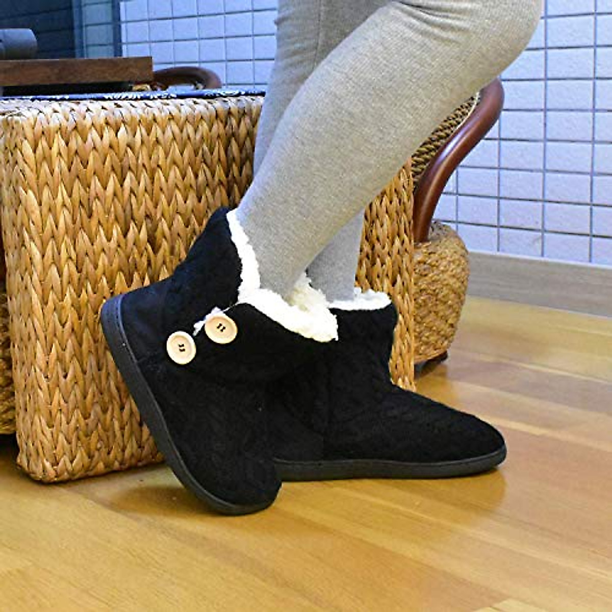 ONCAI Women's Slippers Comfort Knit Boots Winter Warm Outdoor Indoor Shoes All-Black Size 7-8