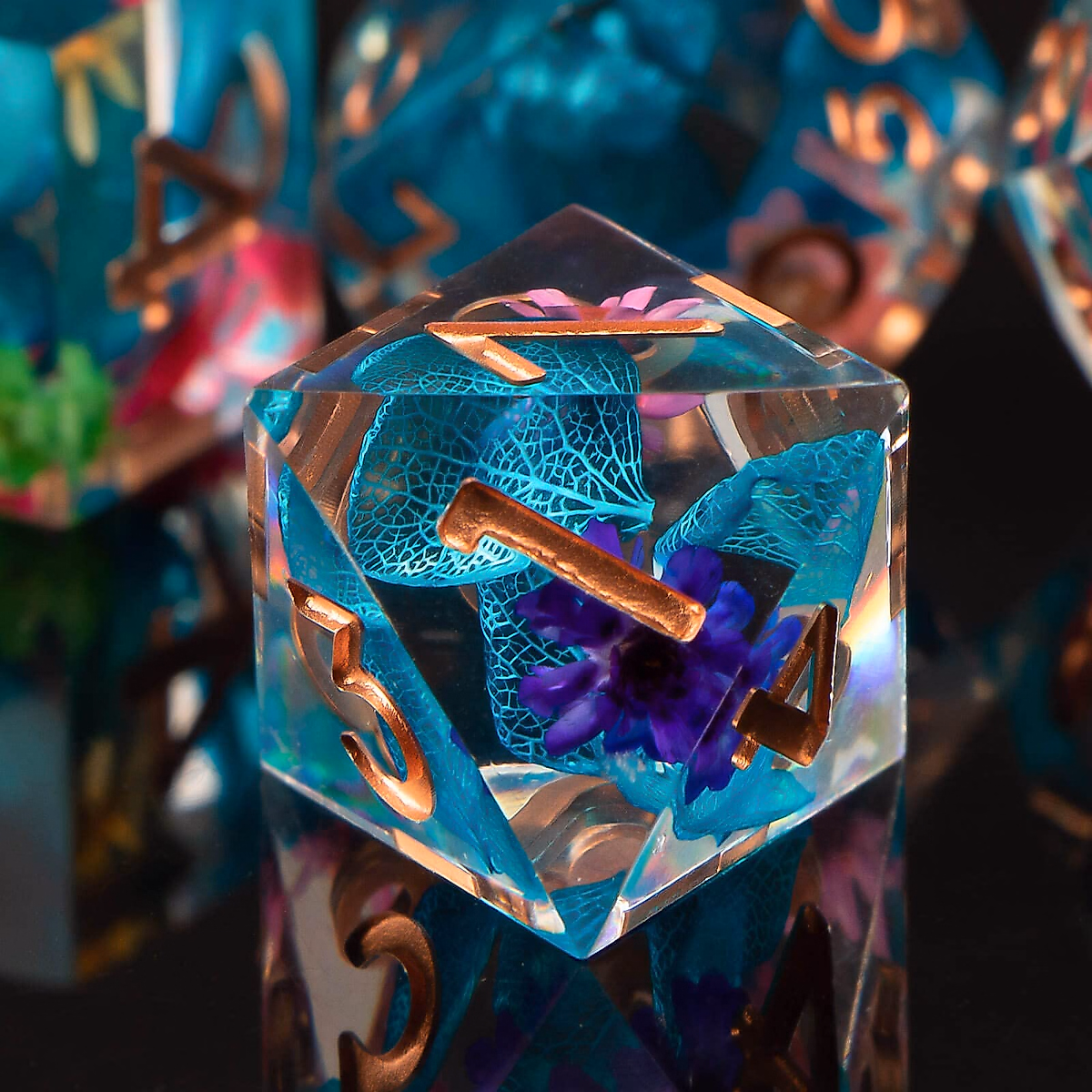 KERWELLSI DND Sharp Edge Dice Set, 7 Piece Resin Dice Set, Polyhedral Dice Set for Dungeons and Dragons Dice, Flower D&D Dice Set, RPG Role Playing D and D Dice D20 D12 D10 D8 D6 D4 with Box