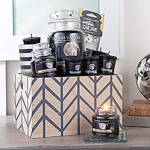 Yankee Candle Midsummer's Night Small Jar Candle, Fresh Scent