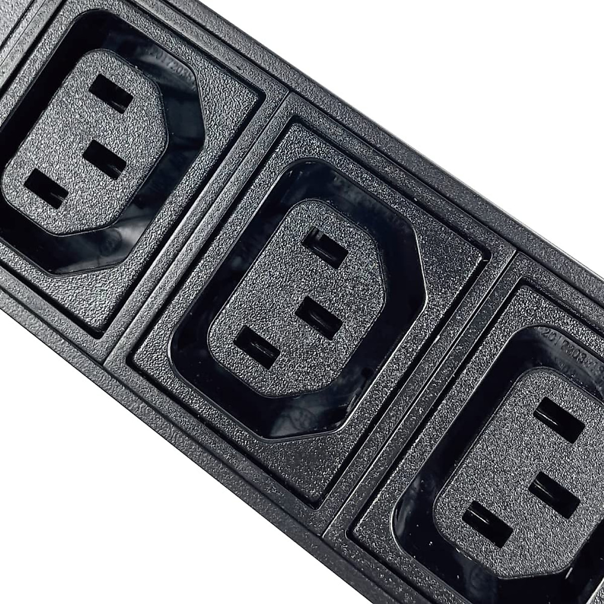 Metered-Breaker-Surge Protection PDU, 240V, L6-30P, 30A, 7200watts, (6) C13 & (2) C19 Outlets, Crypto Mining PDU, Data Centre PDU, ASIC/RIGS PDU