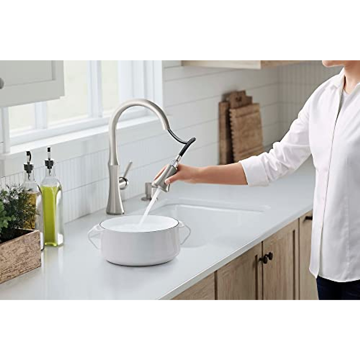 KOHLER R28706-SD-VS Kaori Single Handle Kitchen Faucet with Pull Down Sprayer and Soap Dispenser, Vibrant Stainless