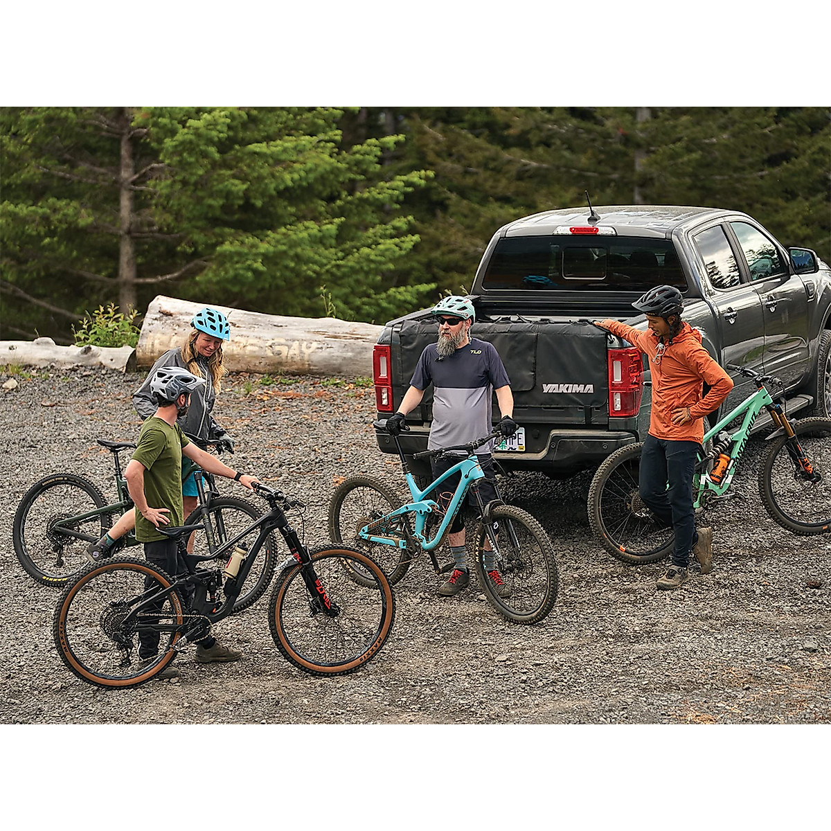 Yakima Gatekeeper Full Size Truck Bed Medium Polyester Trunk Tailgate Bicycle Rack Pad with Soft Felt Backing, Cradles, and Buckles for 5 Bikes, Black