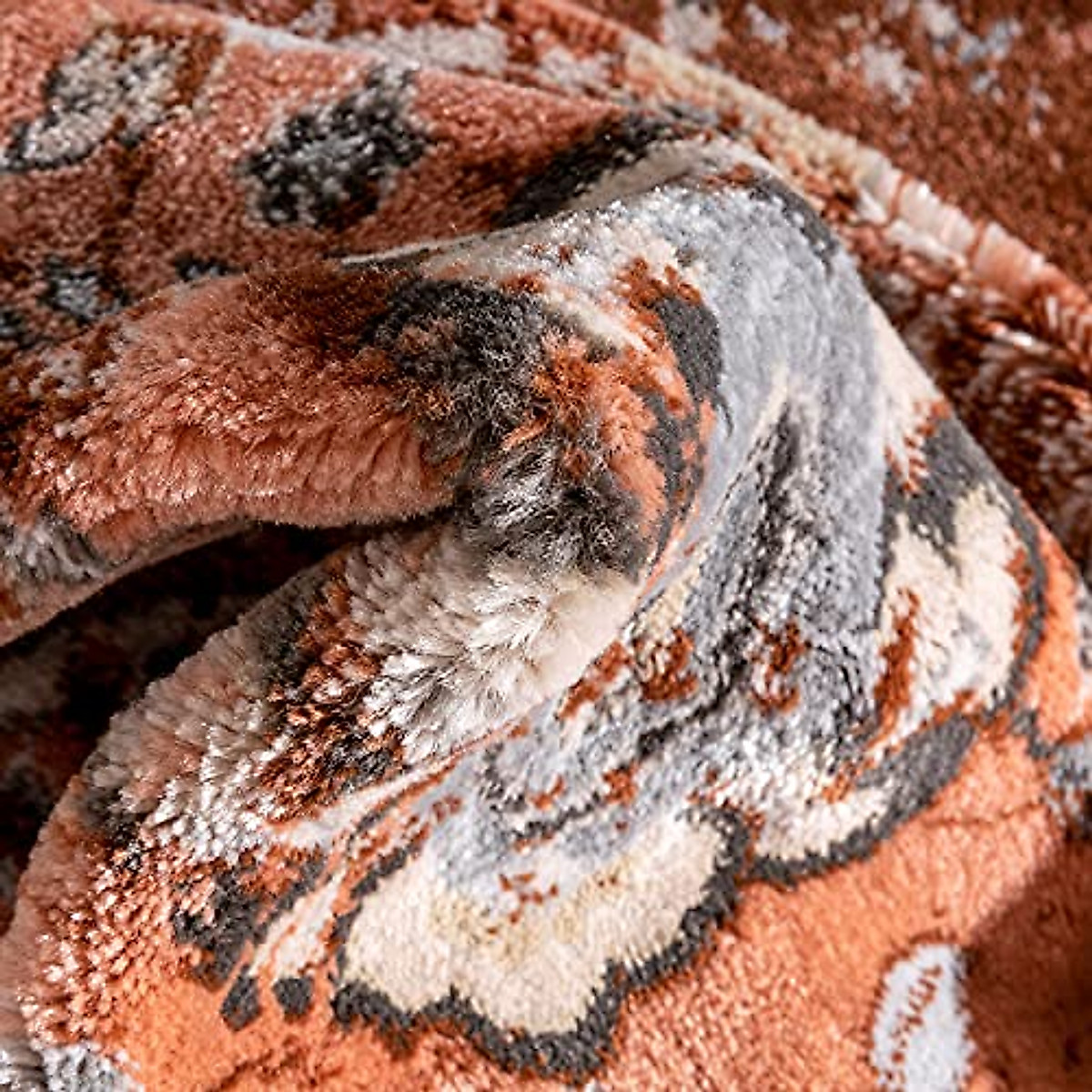 Well Woven Elle Copper Persian Vintage Shiraz (3'11" x 5'3") Area Rug Red Distressed Rust Modern Oriental Carpet