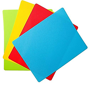Carrollar Flexible Plastic Cutting Board Mats, Colored Mats With Food Icons, Gripped Back, Cutting board Set of 4 (1)