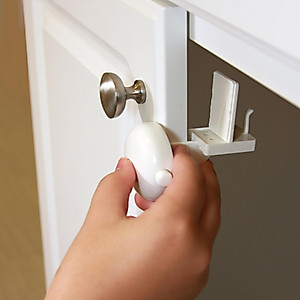 Qdos Safety Adhesive Double Door Cabinet Lock | White | Easy One Handed Operation - Patented ZeroPinch Design - Only Fits Standard Framed Cabinets and Furniture - Baby Proofing Doesn't Have to be Ugly