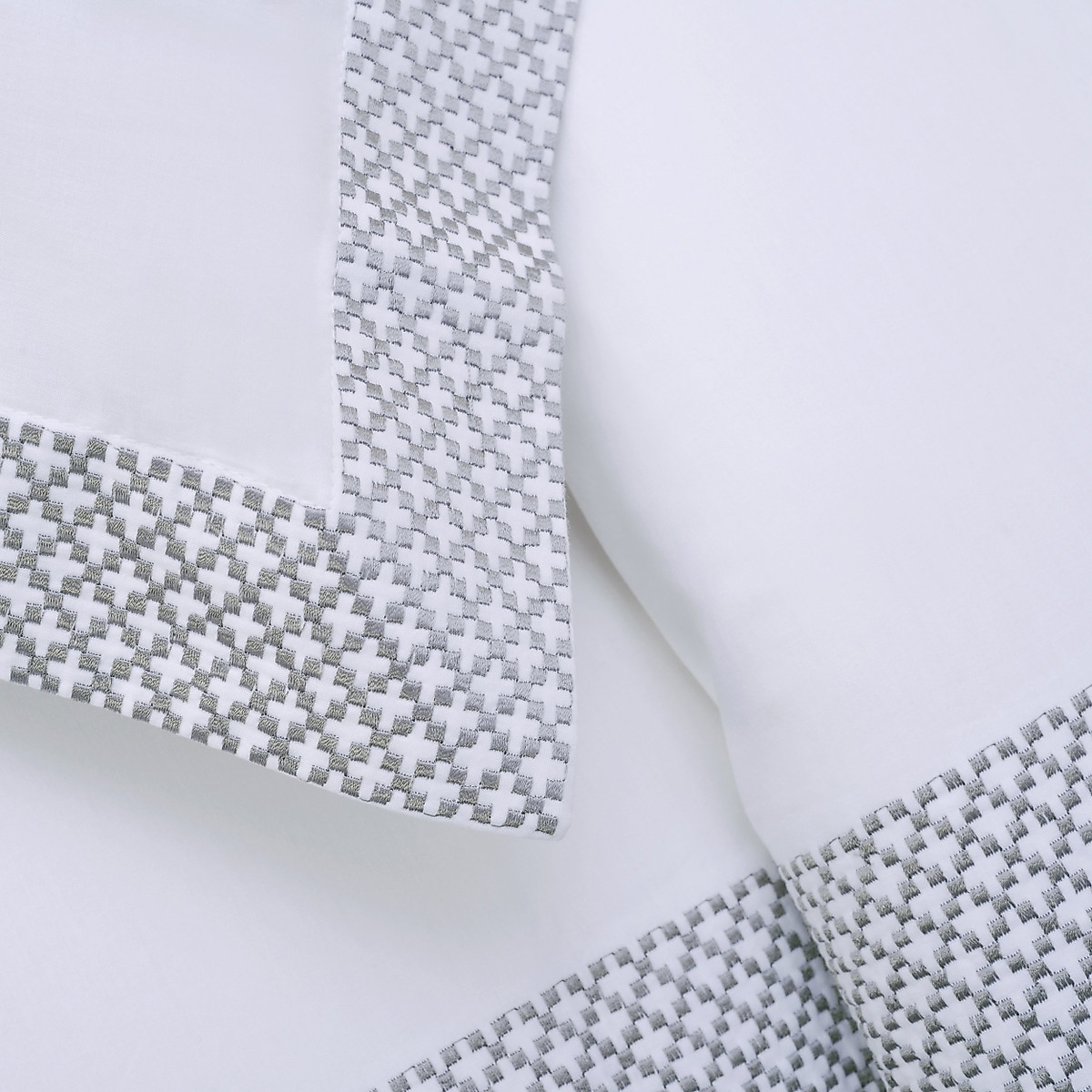 SUPERIOR Glenmont Embroidered Duvet Cover Set, Long-Staple Cotton, King/Cal King, White