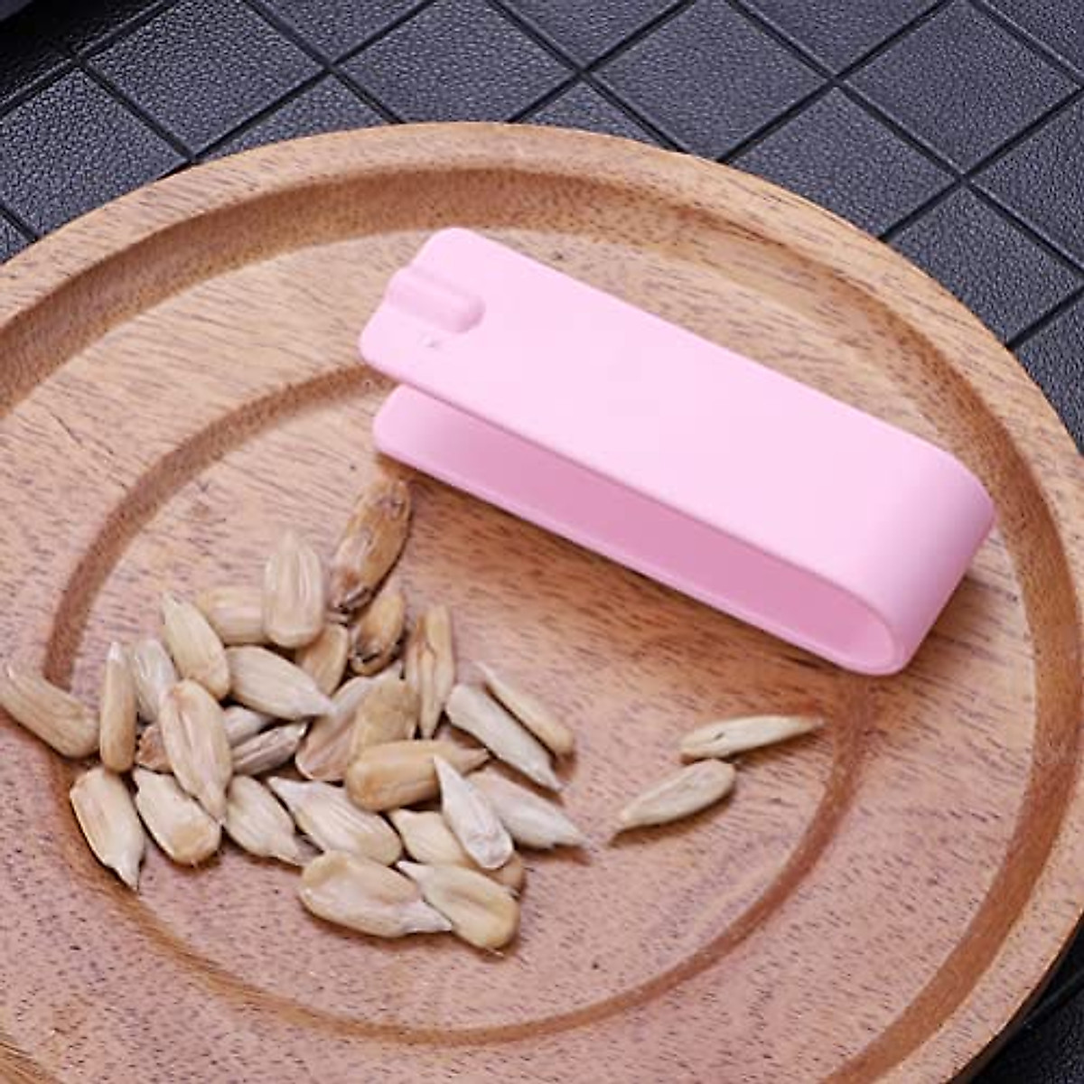 Melon Opener 20Pcs crab crackers and tools Artifact Melon Sunflower Peeler Watermelon Shell Plier Nut Openers for Kitchen Tool Pink nut cracking tools Blue nut Nut Sheller