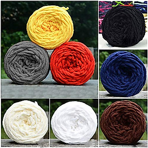 Chunky Yarn, Super Soft Acrylic Bulky Thick Washable Yarn for Arm Knitting DIY Handmade Blankets Scarf Sweater White 100g