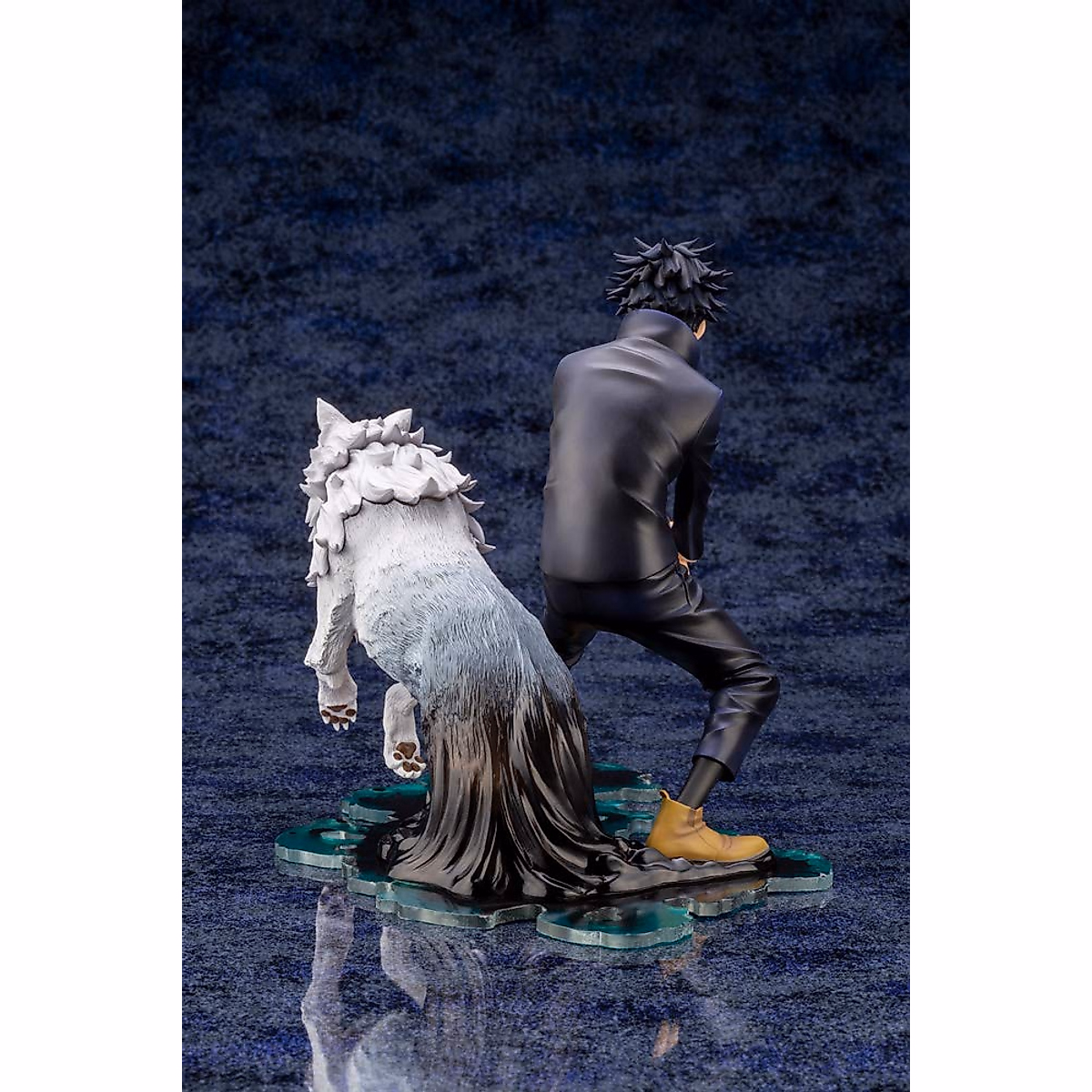Kotobukiya Jujutsu Kaisen: Megumi Fushiguro ArtFX J Statue, Multicolor, 7 inches