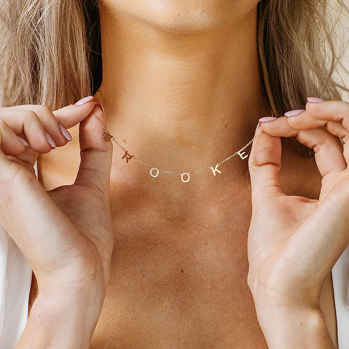 CAITLYNMINIMALIST 18K Gold Custom Name Necklace Personalized 925 Sterling Silver Dainty Gift for Women (05 Spaced Letters)