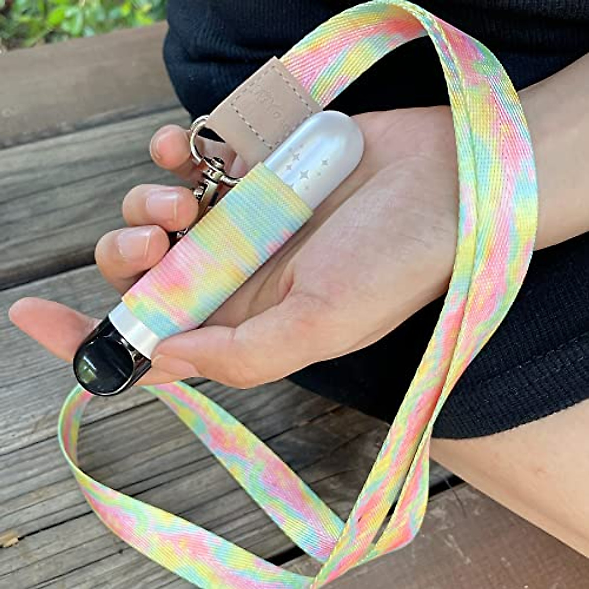 INSYOHO Vape Lanyard - Vape Holder, Elastic Smok Vape Holder Necklace for Vape Device, Inhaler Holder fits Smok Novo, elf Puff Bar Vape, E-cig Lanyard,Disposable Vape Pen Holder (Pink Leopard)