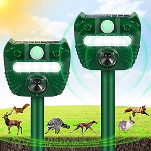 Ultrasonic Animal Repellent Outdoor Solar Animal Repeller with Motion Detection&Strobe Flashing Light Sensor Deer Repellent Devices Cat Deterrent for Rabbit Raccoon Squirrel Repellent for Yard (2)