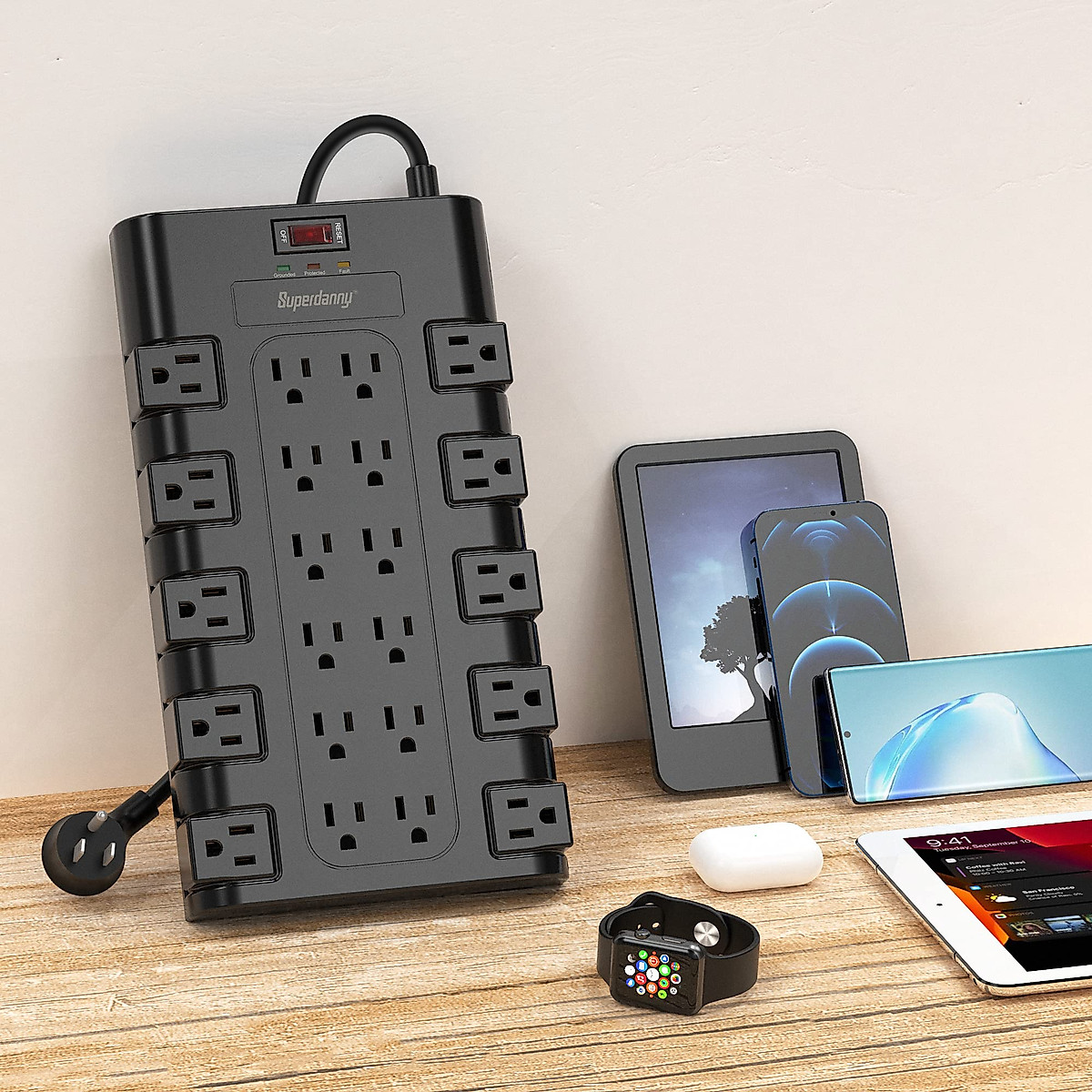 Power Strip Surge Protector, SUPERDANNY 22 AC Multiple Outlets, 2100 Joules, 1875W/15A, 6.5Ft Flat Plug Heavy Duty Extension Cord for Home, Office, Dorm, Gaming Room, Black