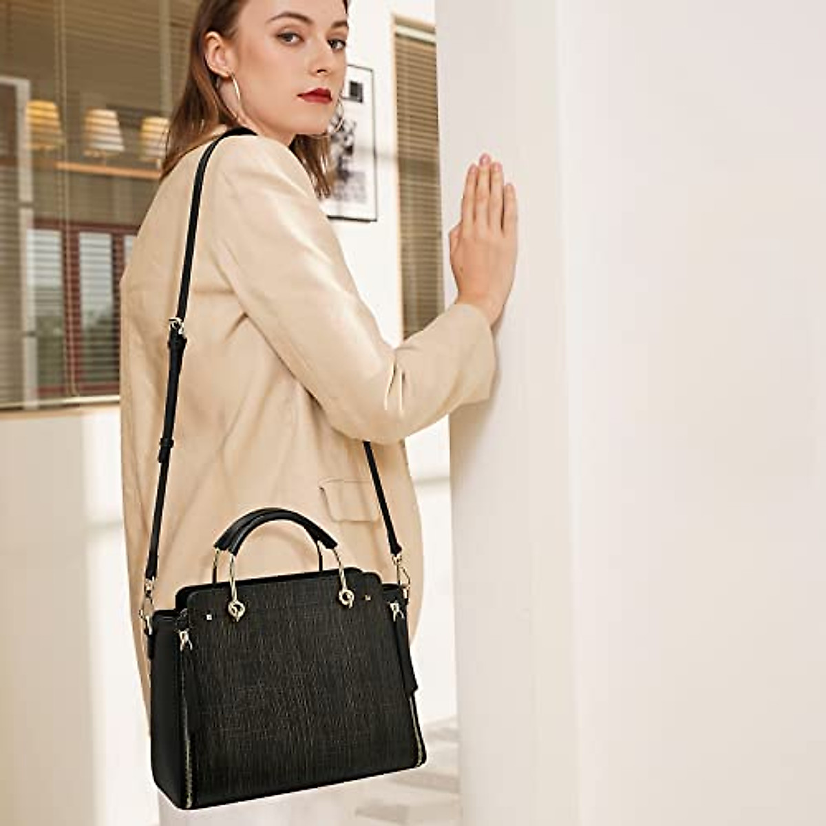 Leather Handbags for Women, Ladies Top Handle Bags with Adjustable Shoulder Strap Women's Crossbody Handbags Womens Cowhide Satchels Leather Messenger Tote Bags (Black-gold)