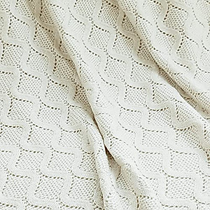 Amélie Home Lightweight Wave Pattern Knit Throw Blanket Cozy Soft Warm Farmhouse Decorative Knitted Throw Blankets for Couch Bed Sofa Living Room (Cream, 50''x 60'')