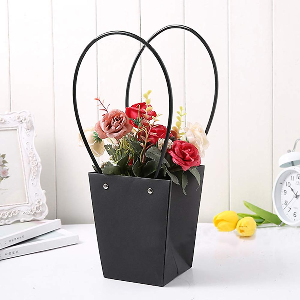 10Pcs Flower Bouquet Boxes with Long Handles Kraft Paper Florist Floral Gift Packaging Boxes Trapezoid Flower Wrapping Boxes for Mother's Day Wedding Birthday Anniversary Housewarming Valentine Day