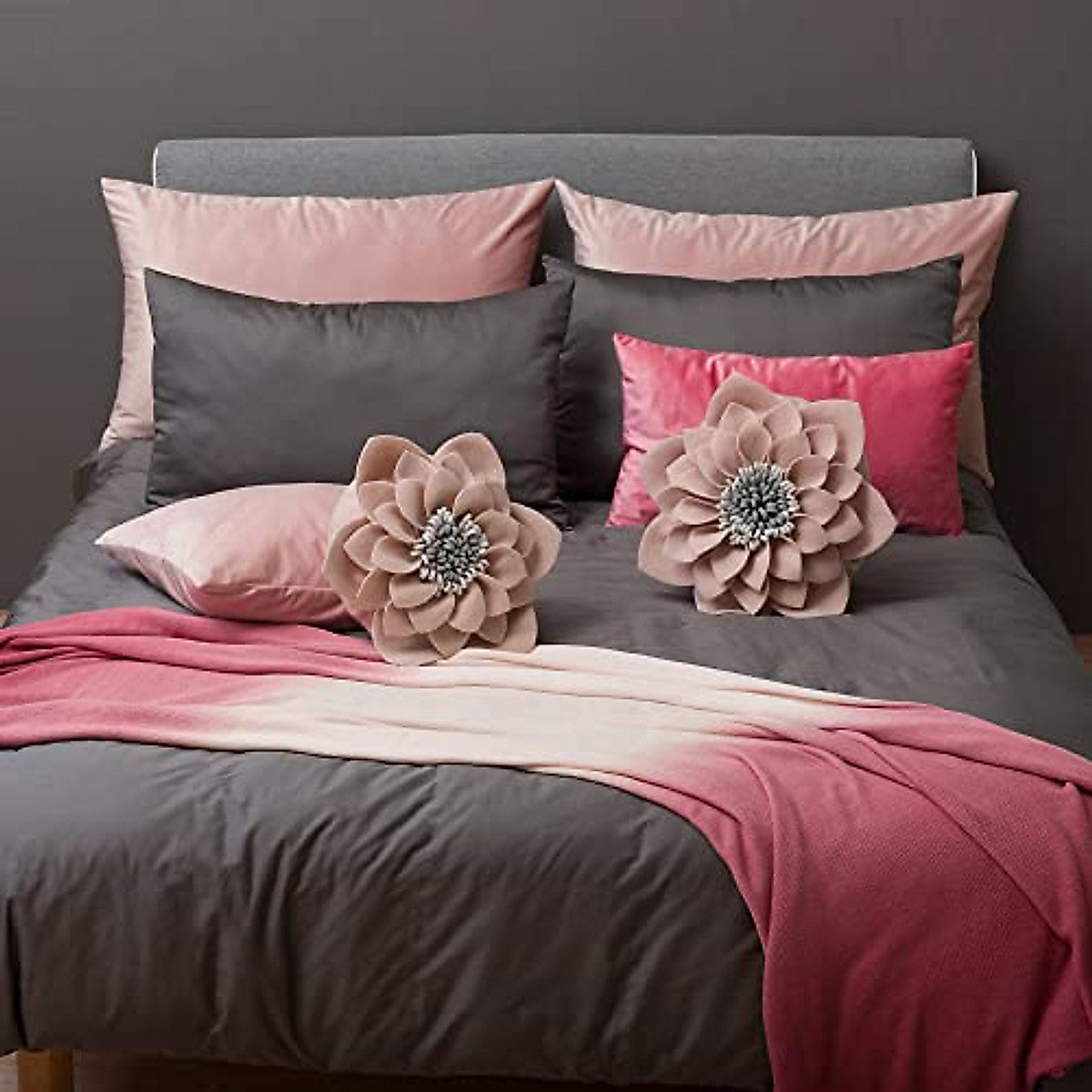 KINGROSE 3D Flower Throw Pillow Decorative Accent Pillow Round Cushion for Spring Summer Sofa Bedroom Home Decor 14 Inches Pink