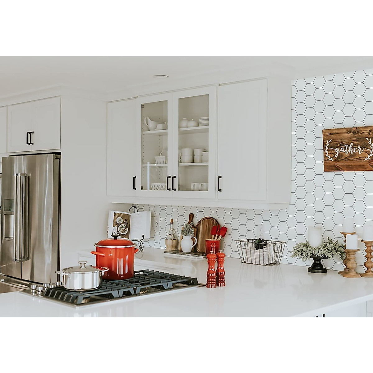 Fiula Hexagon White Wallpaper Peel and Stick Wallpaper 197” ×17.3” Removable Wallpaper Self Adhesive Wallpaper White and Grey Wallpaper Modern Wall Paper Decor Shelf Liner Vinyl Wallpaper