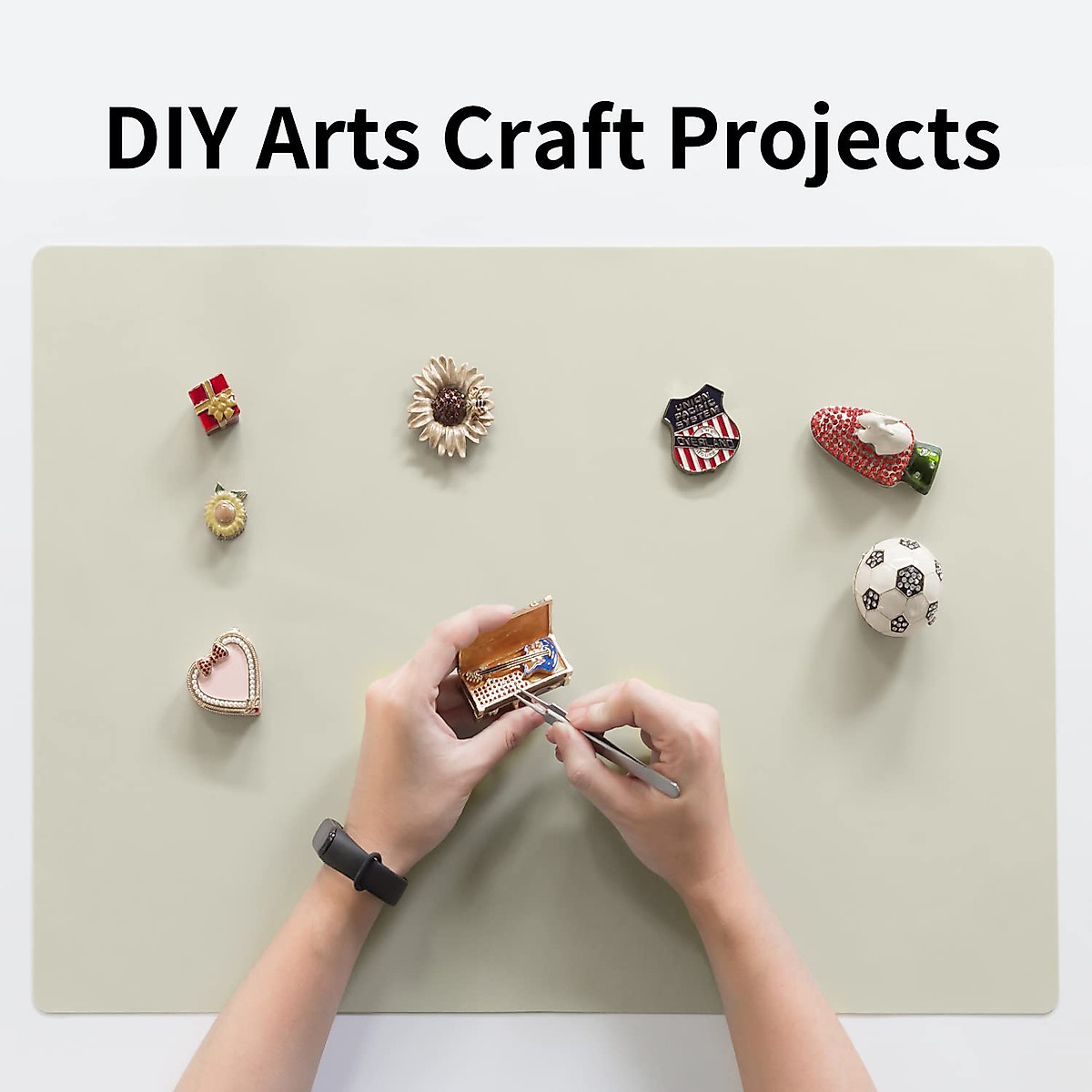 Extra Large Silicone Placemat, Food-Grade Flexible Silicone Mat Kids Non-Slip Dinner Placemat Waterproof Heat Insulation Countertop Protector Silicone Pastry Rolling Dough Mats 27.6x19.7''Beige, 1Pack