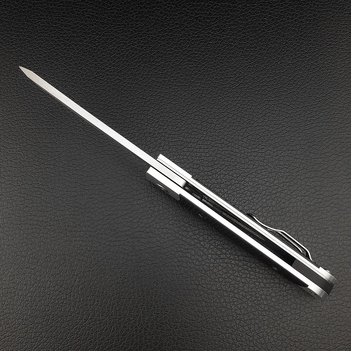 8.2 Inch EDC Oyabun 26T Folding Knife, Tanto Folding Knife with 3.2 Inch 7Cr13Mov Blade, Glass-Filled Nylon Handle, Flipper Opening Tactical Pocket Knife with Pocketclip Liner Lock