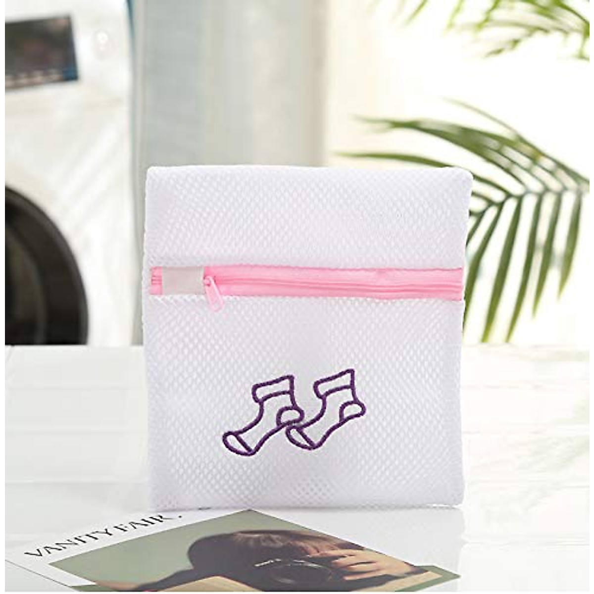 ChezMax Thicken Mesh Laundry Bags Durable Honeycomb Clothing Washing Bag Set Delicate Embroidery Laundry Bags For Laundry Blouse Bra Hosiery Stocking Underwear Lingerie 4Pcs