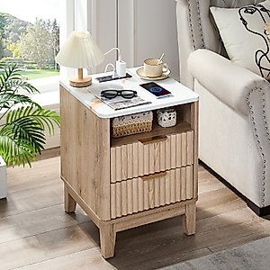 Nightstand with Charging Station, 18" Bedside Table with Faux Marble Top, 2 Drawers Night Stand Fluted Curved Wood End Table for Bedroom, Living Room, Modern Rustic Storage Cabinet, Natural Oak